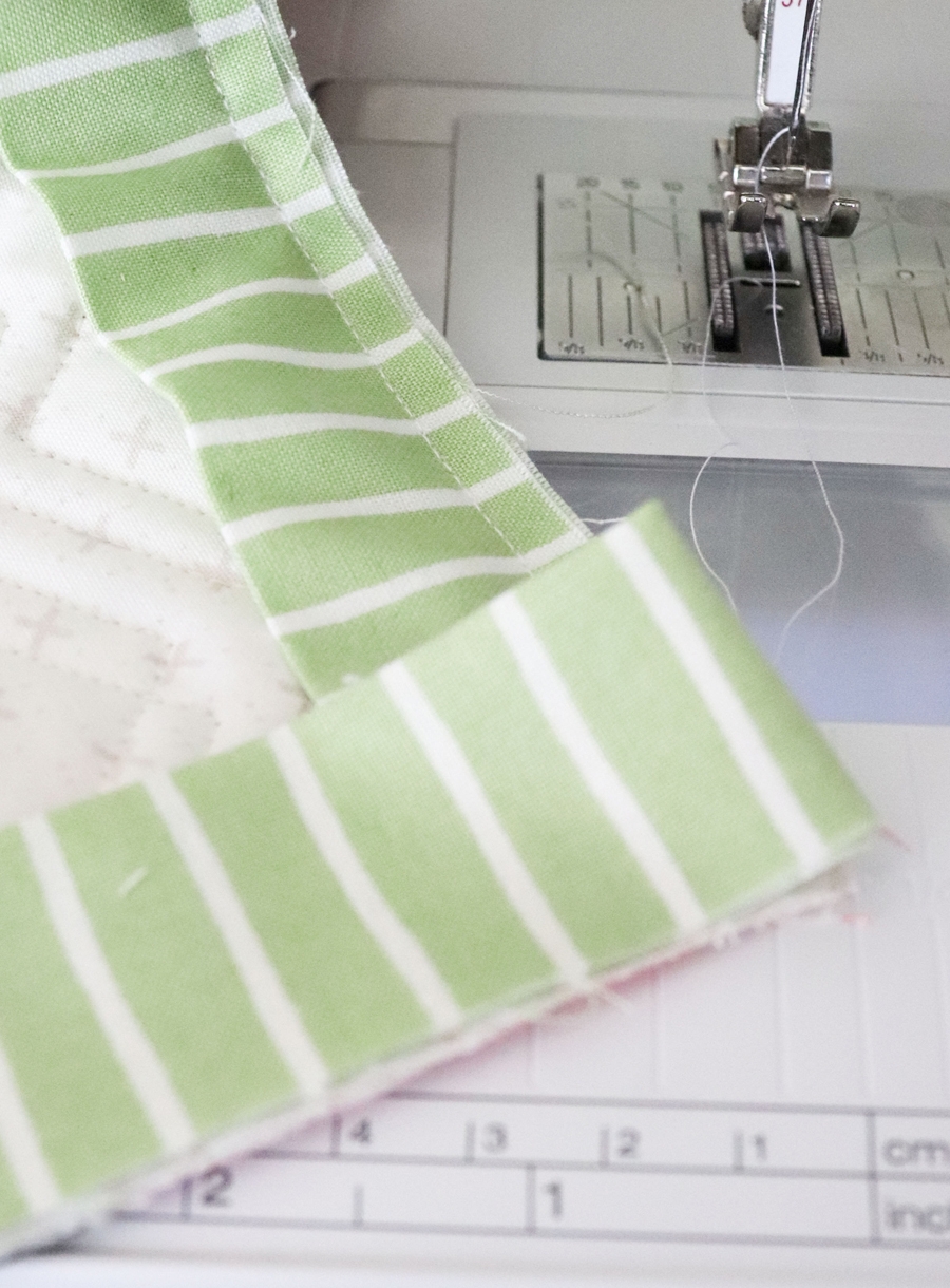 Perfect Machine Binding Tutorial for Quilts | Lella Boutique