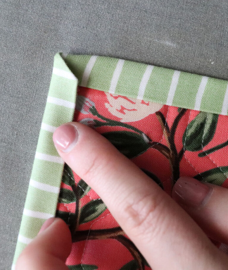 Perfect Machine Binding Tutorial for Quilts | Lella Boutique